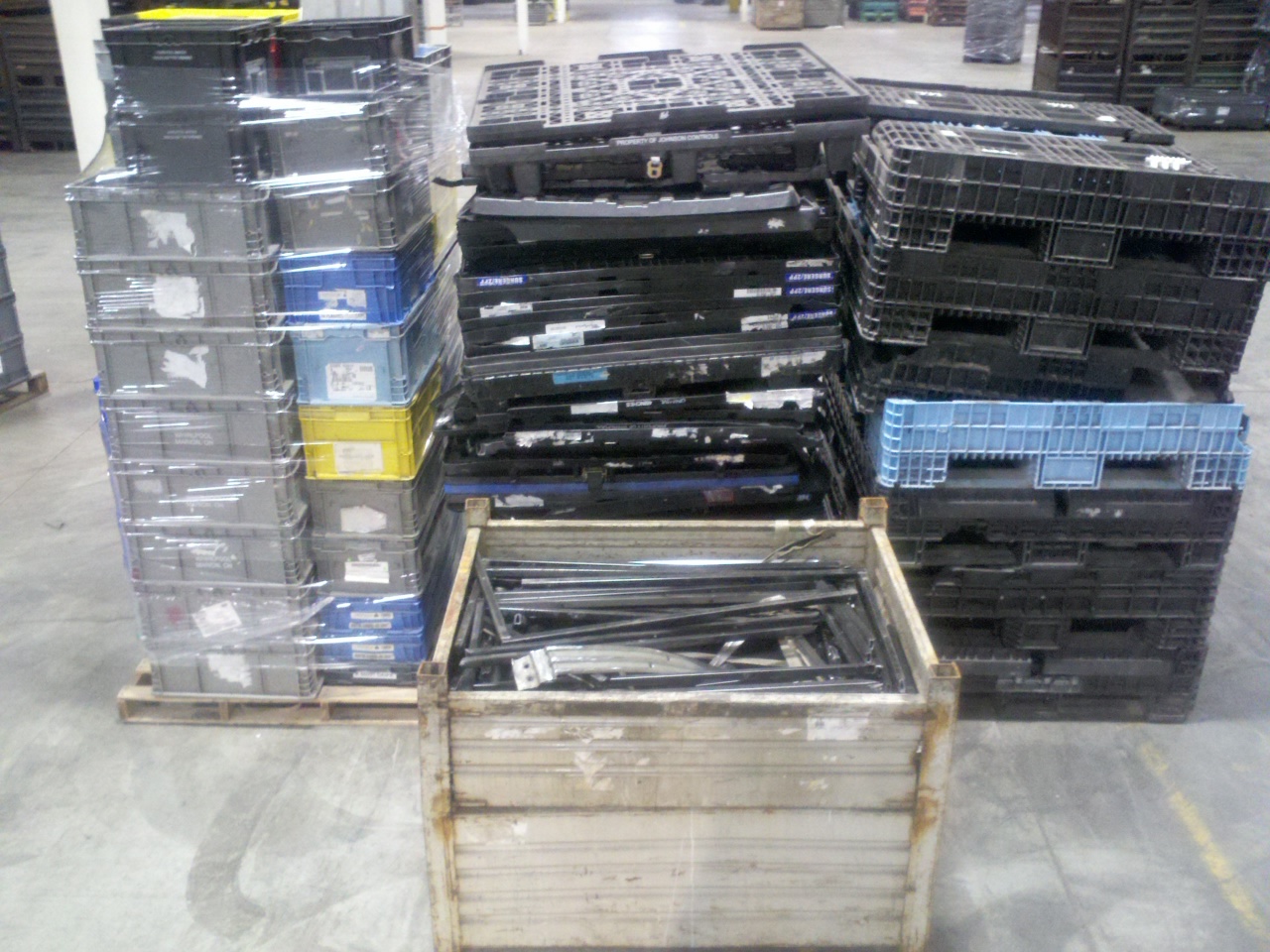 Sell Scrap Packaging vs. Landfill: Cost & Sustainability